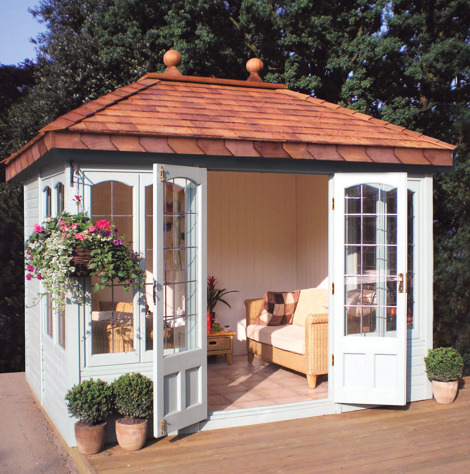 Ashton – The Malvern Collection